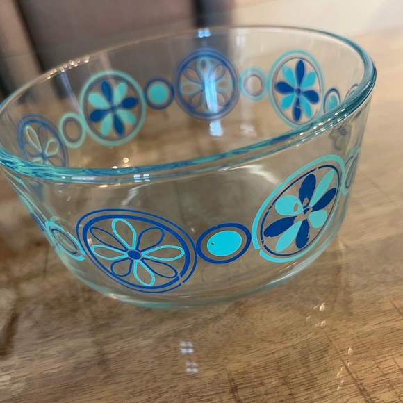 Pyrex | Kitchen | Vintage Pyrex Glass Mixing Bowles Pinwheel Flowers ...